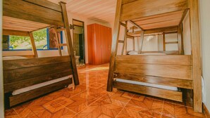 Chalé, vários quartos, piscina privativa, vista para a montanha