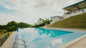 Piscina exterior