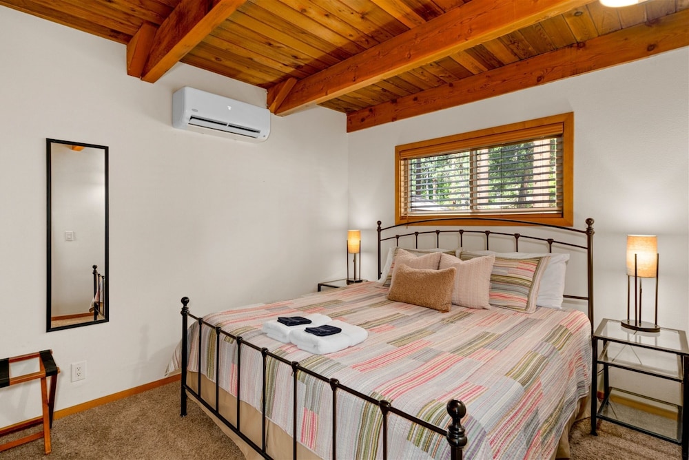 River`s Run - Your Riverfront Cabin - Plain, WA