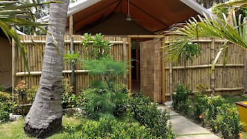 Vila básica, 1 quarto | 1 quarto, roupas de cama premium, frigobar, cofres nos quartos