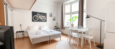 Estúdio Comfort, 2 camas queen-size, não fumadores | Secretária adequada para computadores portáteis, quartos insonorizados