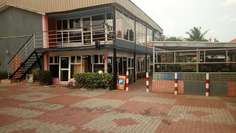 Da 411 Hotel - Ibadan
