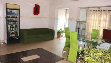 Café da manhã, almoço e jantar