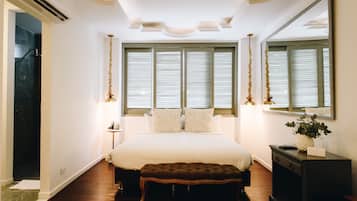 Suíte clássica, 1 cama Queen e sofá-cama | 1 quarto, roupas de cama premium, edredons de pluma, frigobar