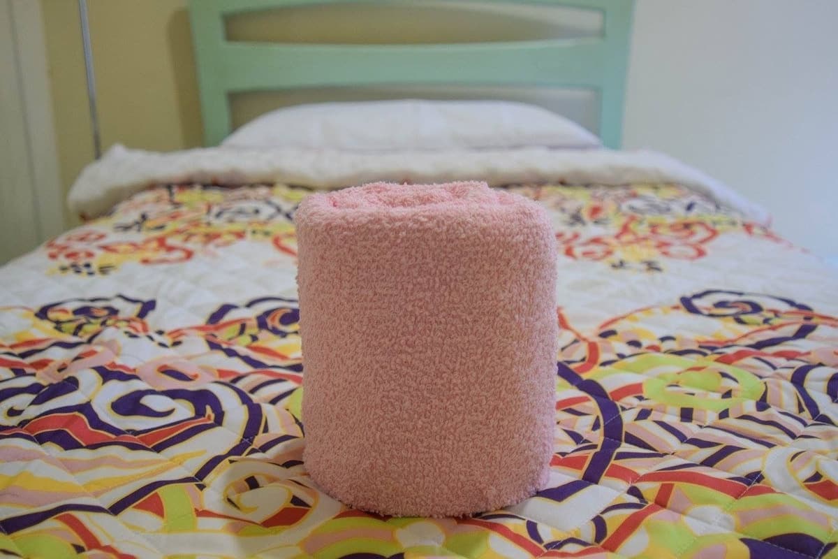 1 quarto, secretária, Wi-fi grátis, roupa de cama fornecida