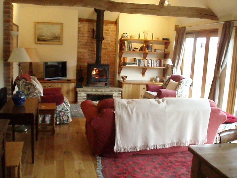 Converted Stable In Secluded Rural Setting. - East Sussex