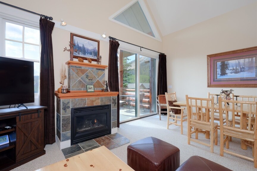 Ski-in/ski-out, Saddle Ridge-moonlight Basin Townhome, Private Hot Tub, New Baths, Amazing Views - Big Sky, MT