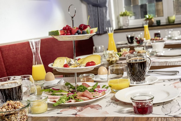 Café da manhã continental grátis todos os dias