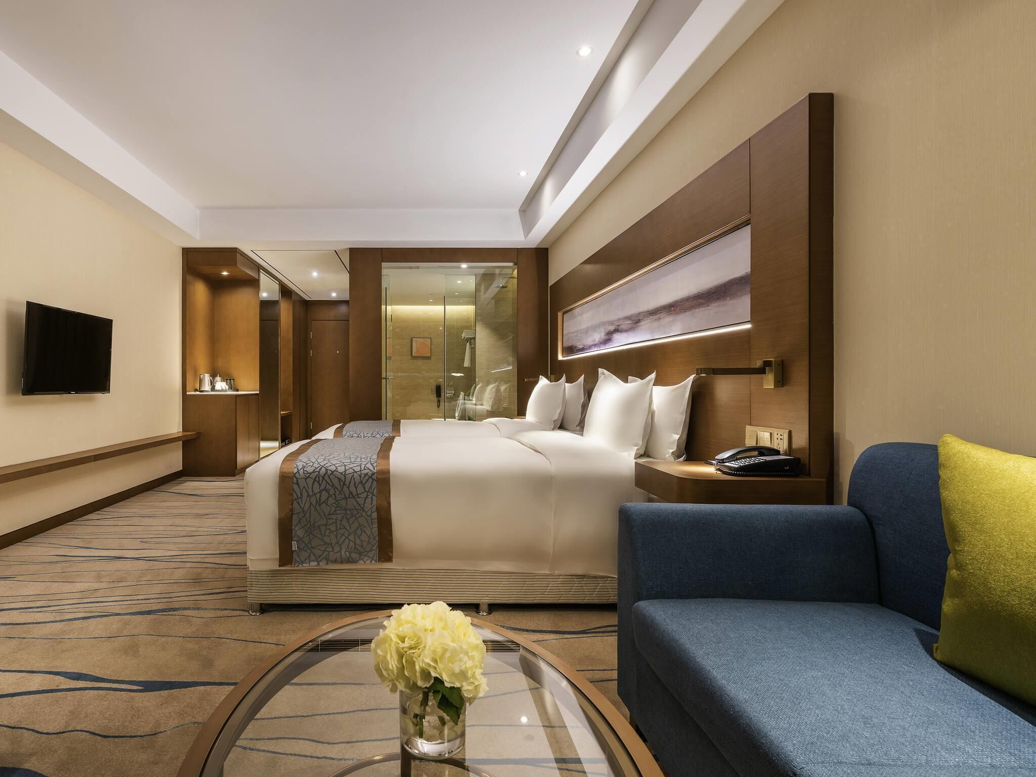Quarto luxo, 2 camas de solteiro | Cofres nos quartos, escrivaninha, quartos à prova de som