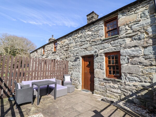 Cwm Yr Afon Cottage - Gwynedd