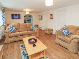 Casa de Campo | Sala | Televisor, leitor de DVD 