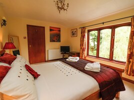 Casa de campo | 3 quartos, individualmente decorados, individualmente mobiliados