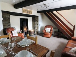 Casa de campo | Sala de estar | TV, DVD player