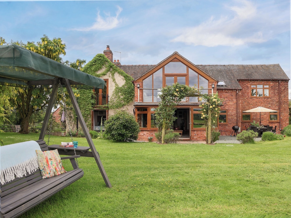 Lake View Cottage - Cheshire