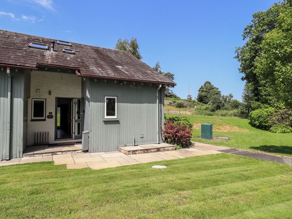 Yew - Woodland Cottages - Bowness-on-Windermere