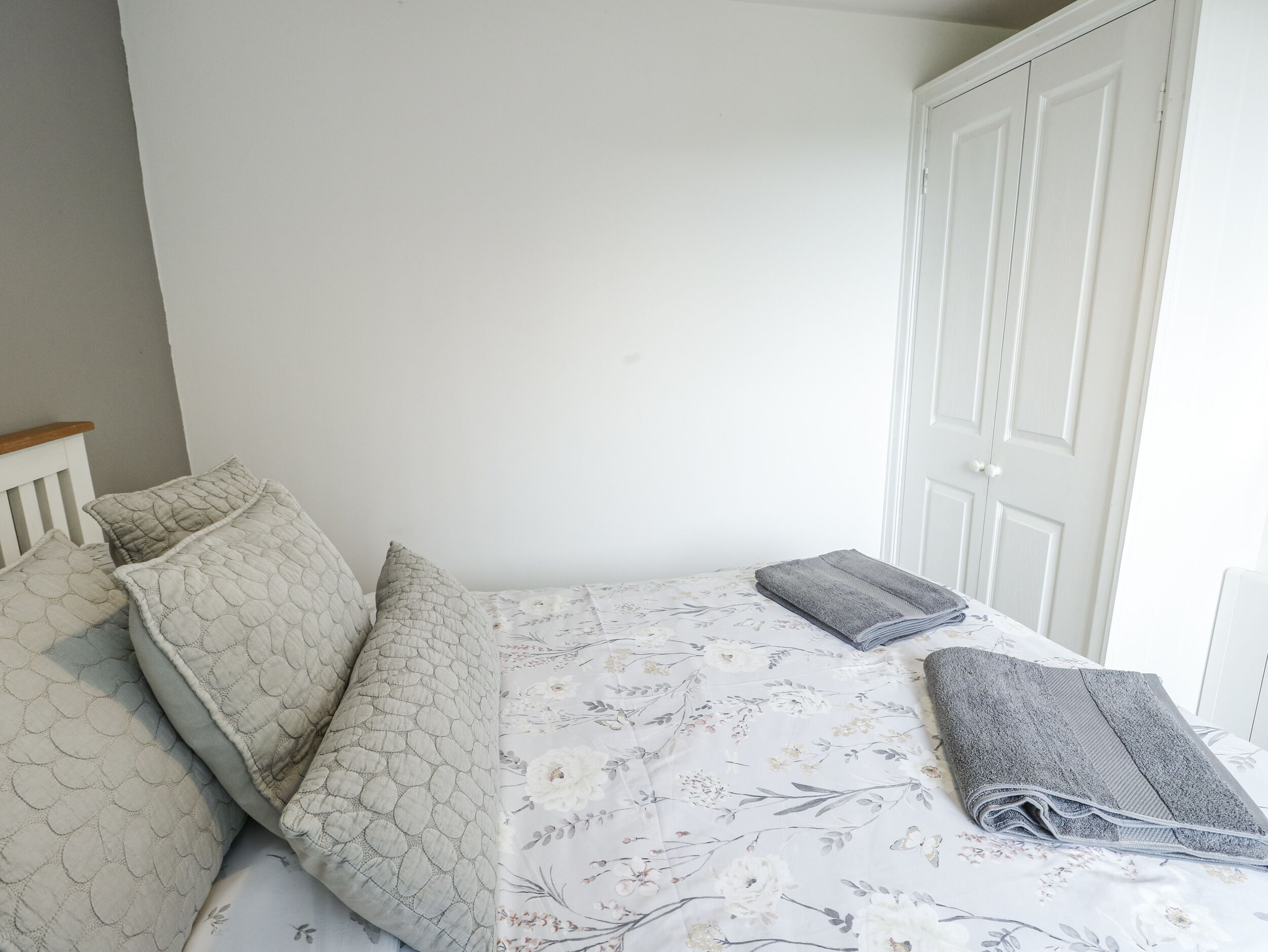 Casa de Campo | 3 quartos, com decoração personalizada, com mobília individualizada 