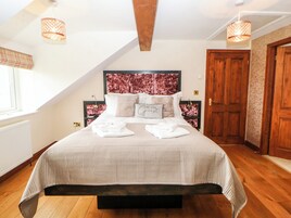 Casa de Campo | Com decoração personalizada, com mobília individualizada, Wi-fi grátis 