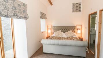 Casa de campo | 3 quartos, individualmente decorados, individualmente mobiliados