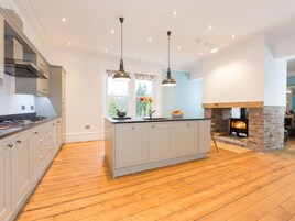 Casa de campo | Cozinha privada | Lava-louças, talheres/pratos/utensílios de cozinha