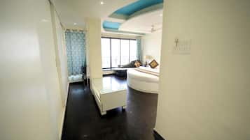 Suíte executiva, 1 cama King | 1 quarto, cofres nos quartos, escrivaninha