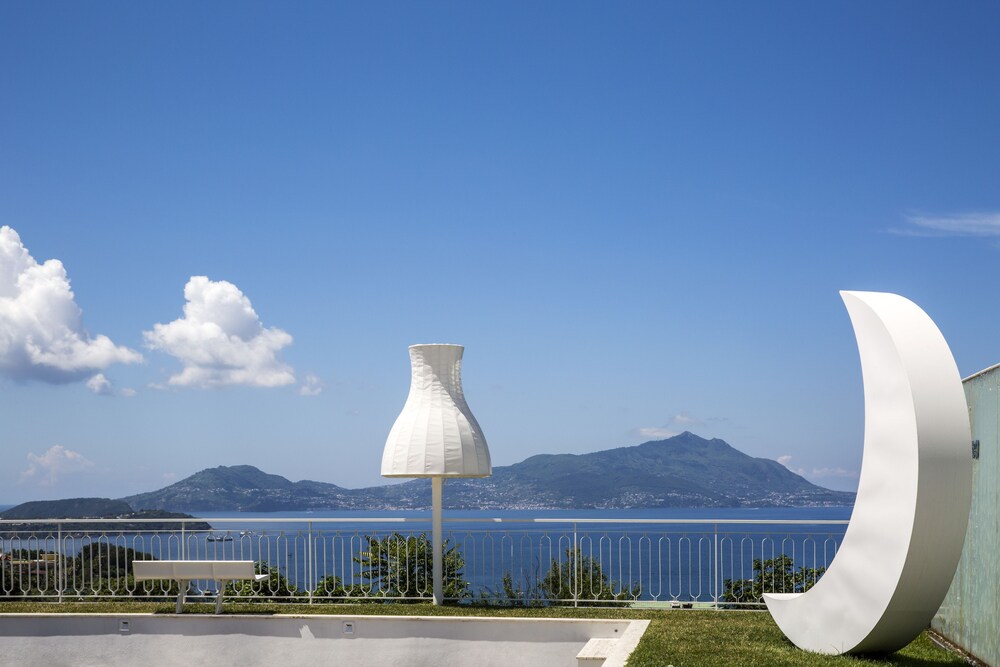 Al Chiar Di Luna - Monte di Procida
