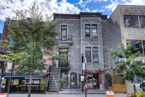 Unique Stays - 4114 St-denis - Montreal