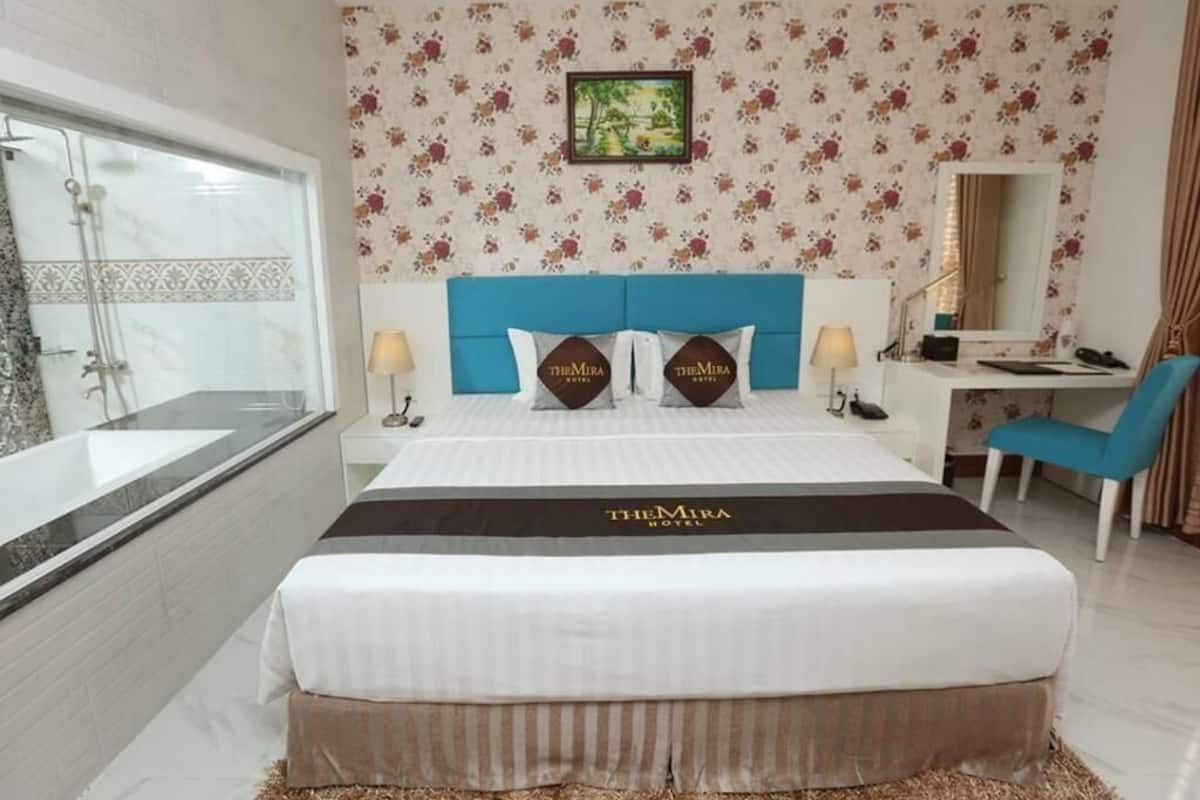 Minibar, cofre no quarto, com decoração personalizada