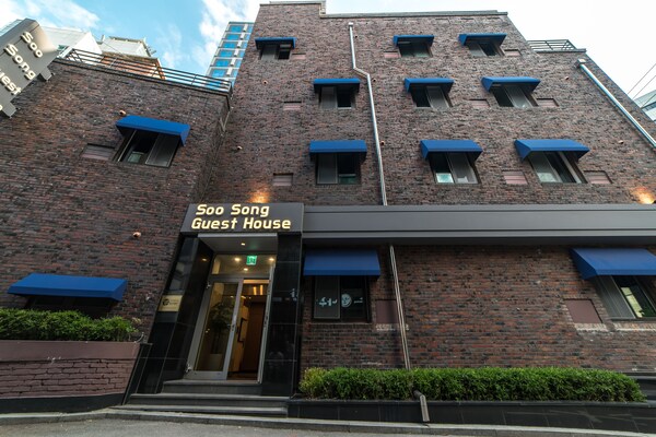 Soosong Guesthouse Gwanghwamun Myeongdong - Seoul