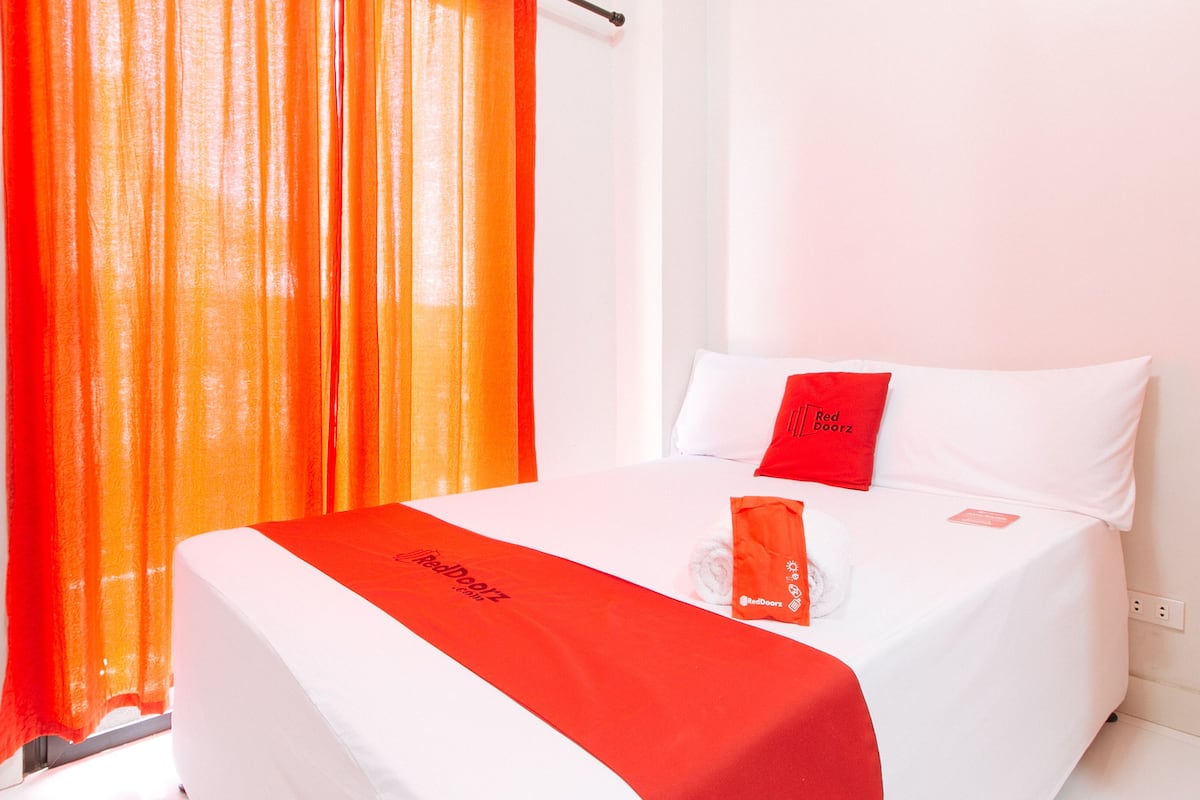 Quarto casal | Escrivaninha, quartos à prova de som, Wi-Fi de cortesia, roupa de cama