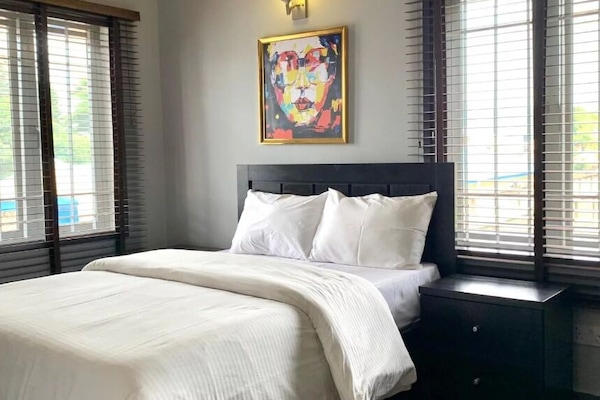 Apartamento Nobre, 3 quartos | 2 quartos, com decoração personalizada, com mobília individualizada