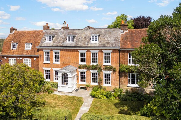 St John's Croft - Hampshire