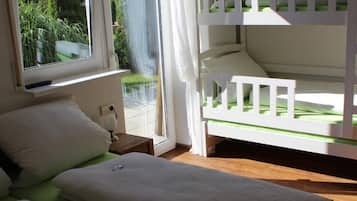 Secretária, Wi-fi grátis, roupa de cama fornecida