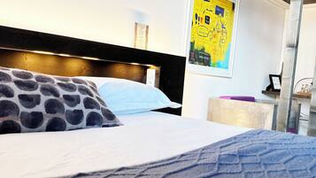 Quarto Quádruplo (3) | 1 quarto, cofre no quarto, secretária, quartos insonorizados