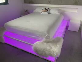 Quarto Duplo (7) | Cofre no quarto, secretária, quartos insonorizados, Wi-fi grátis 