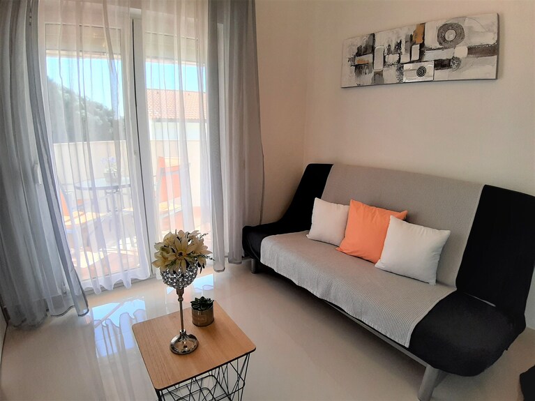 Apartment Kristina 400 M From The Sandy Beach + Air Condition + Wifi +Dishwasher - Medulin