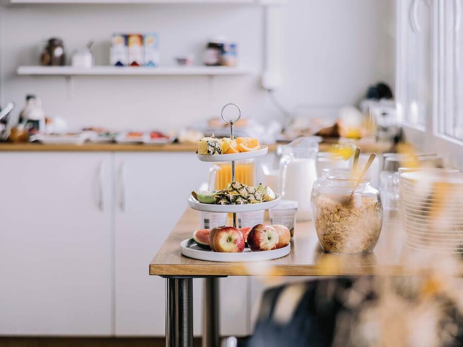 Pequeno-almoço tipo buffet diário incluído