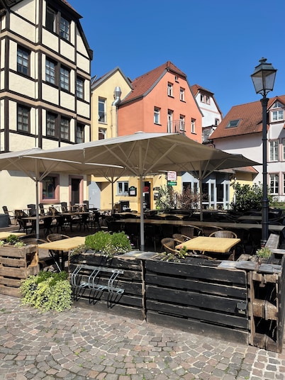 La Flamme Wertheim Garni