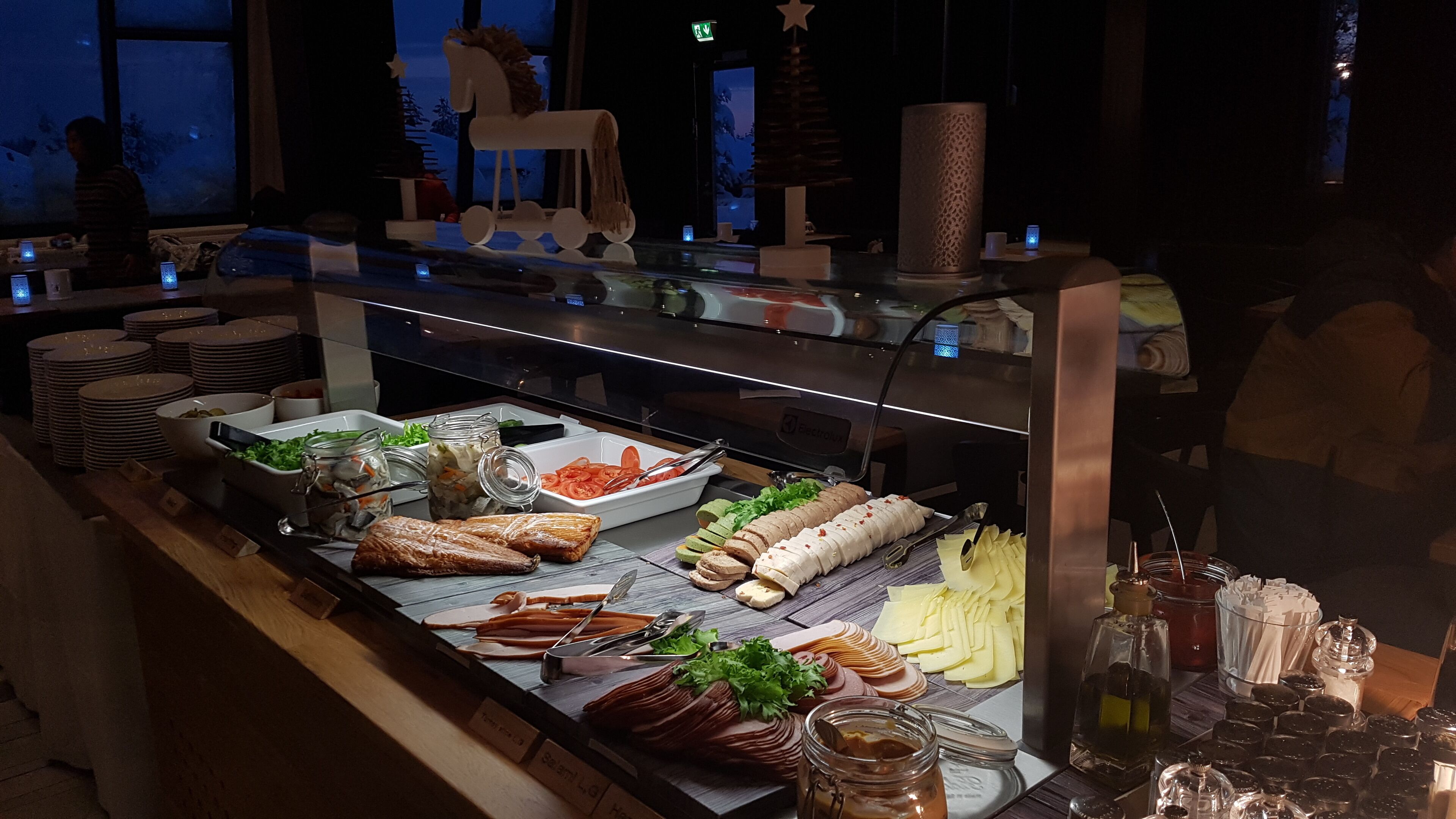 Buffet de pequeno-almoço