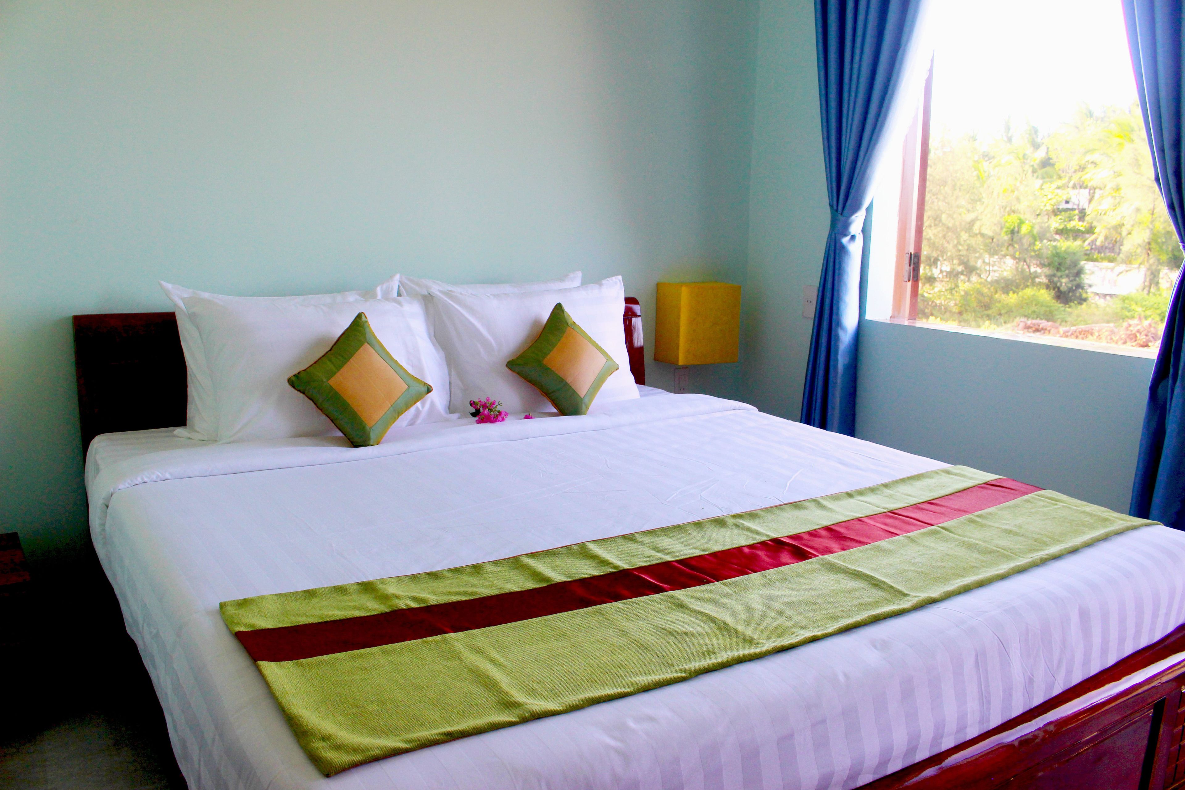 Roupa de alta qualidade, secretária, quartos insonorizados 