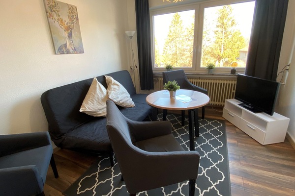 Apartamento Superior em Condomínio Fechado | Sala | Televisor de ecrã plano de 19 polegadas com canais por cabo, televisor