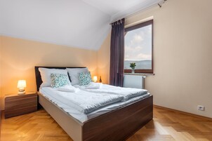 Apartamento econômico | 1 quarto, roupas de cama premium, ferros/tábuas de passar roupa