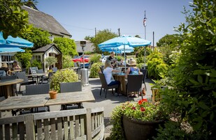 Pequenos-almoços, almoços, jantares servidos, cozinha britânica 