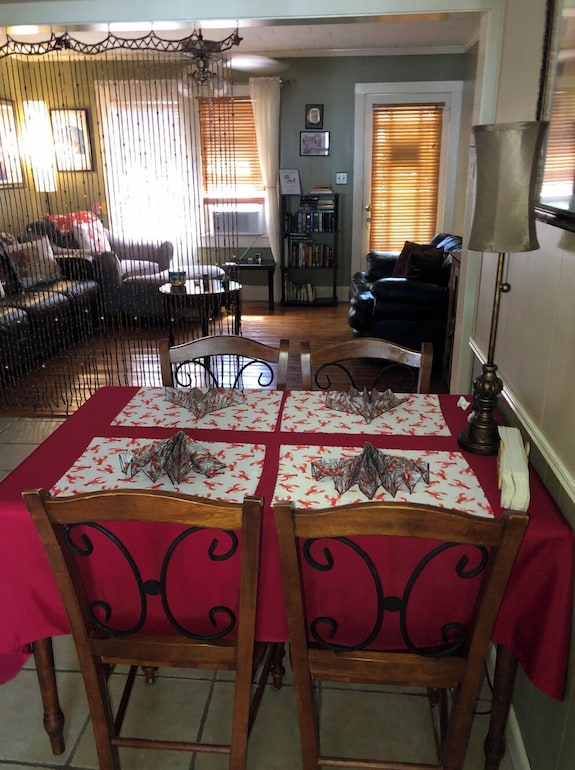 Steve & Katie Riley Guest House, Breaux Bridge, 2 Bd, 1.5 Ba. Welcome! Sleeps 6 - Louisiana