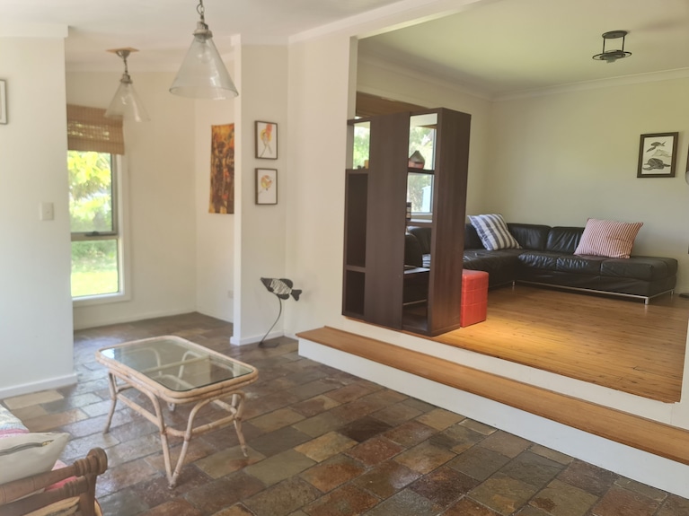 Raglan Cottage @Curley's Bay Waterfront, Screened Deck, Pets ️ ️ 600m Wifi \N - Jervis Bay