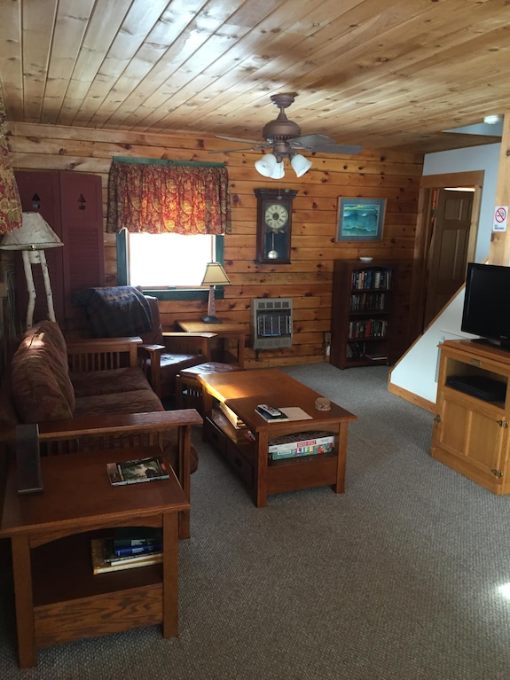 Charming Country Cottage Located On Cute Farm, Minutes From The Delaware River - Pennsylvania