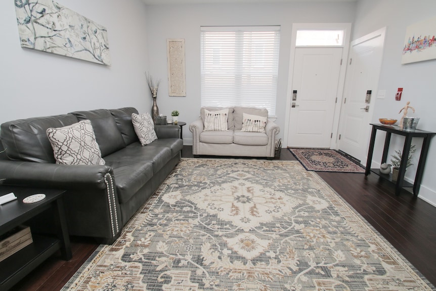 Sensational 3bed/2bath W/gated Parking! Sleeps 10! - Philadelphia, PA