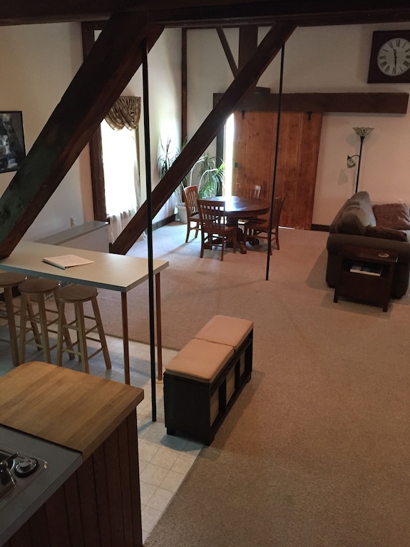 3's A Charm - Relax After Wine Touring, Sightseeing & Shopping - Cayuga Lake, NY