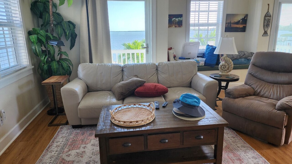 Oceanside Home, Dock,kayaks,bikes,pool,fishing,111 - Big Pine Key, FL