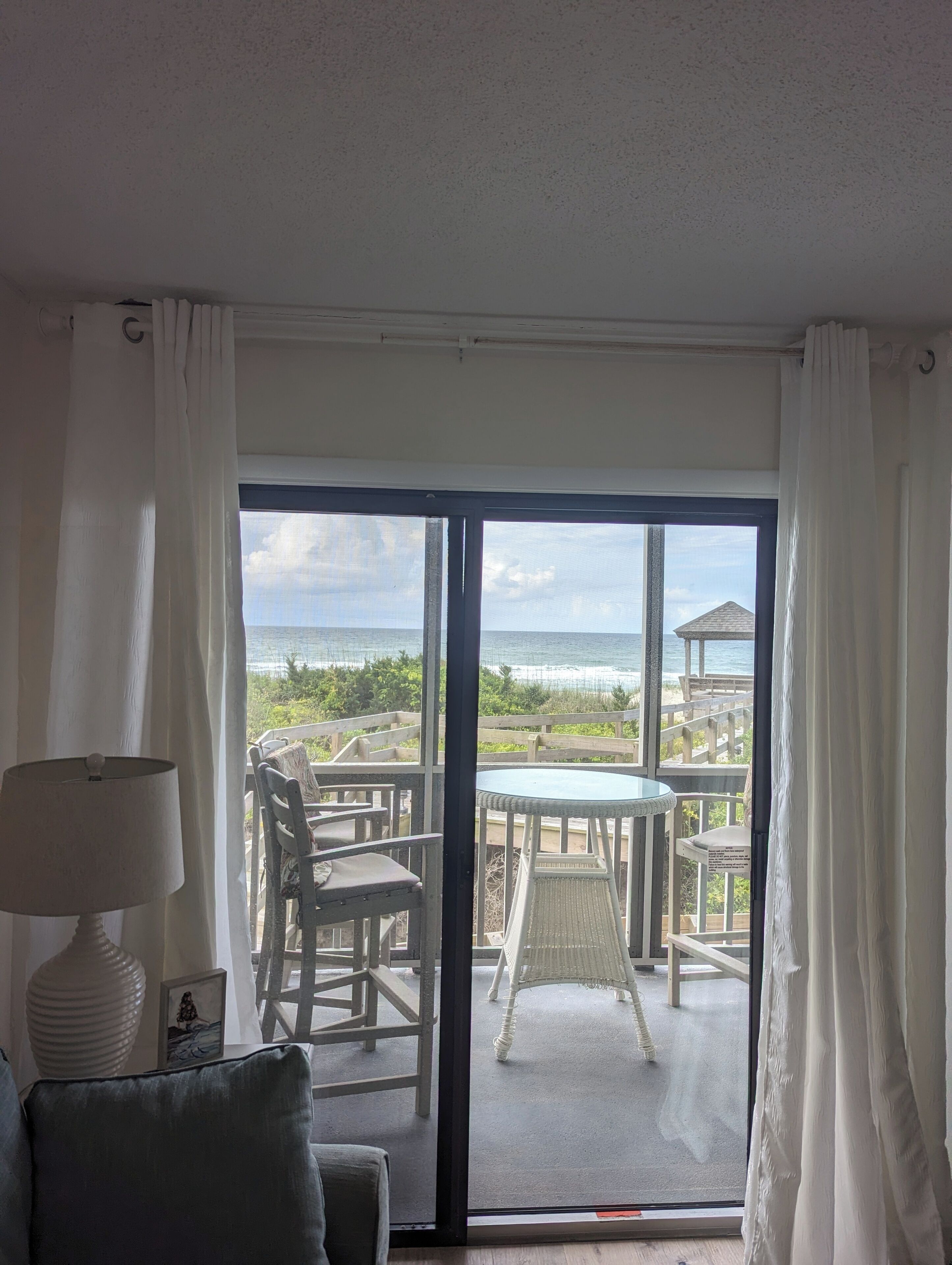 Direct Oceanfront 3 Br Condo With King, Wi-fi, Swimming Pool!  All On One Level! - Pine Knoll Shores, NC