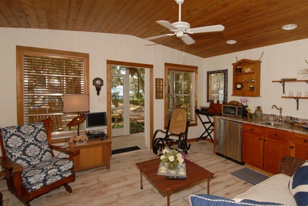 Magical Waterfront Home, Sunsets,Guest House, Beach, Dock, game room ...